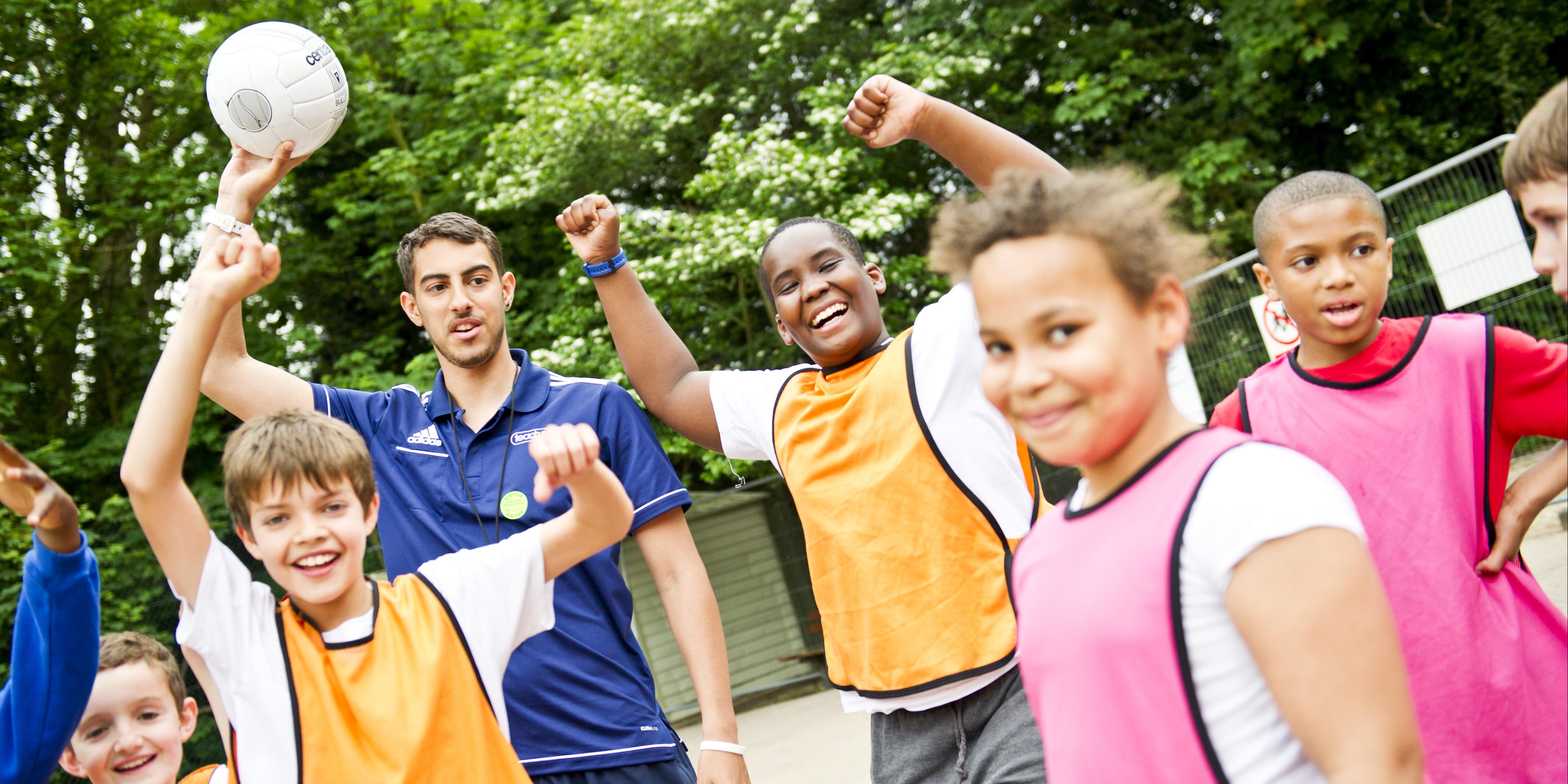 INSET training for teachers, teaching assistants and other support ...